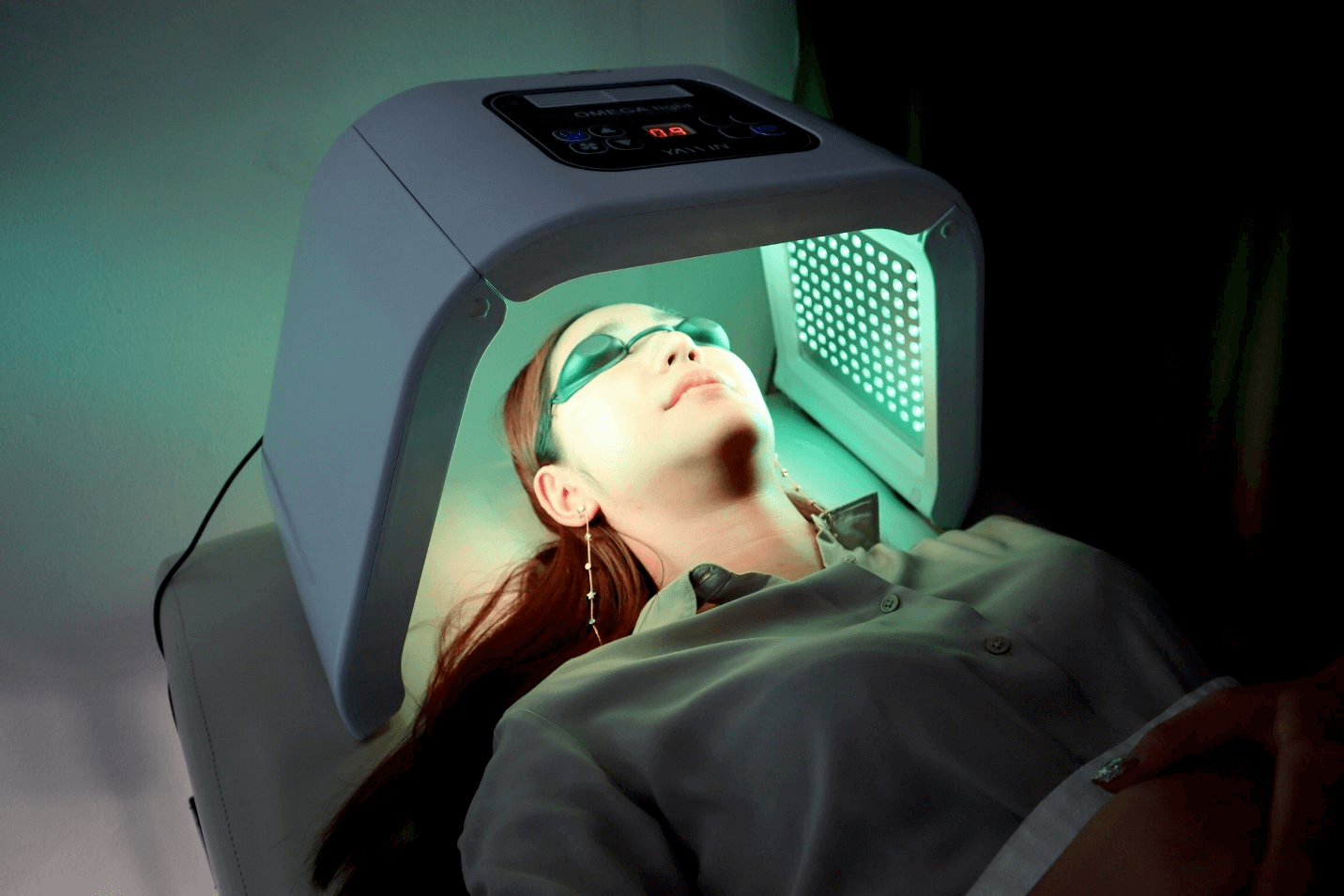 Green Light Therapy: Doctor's Review, Before & After Pictures ...